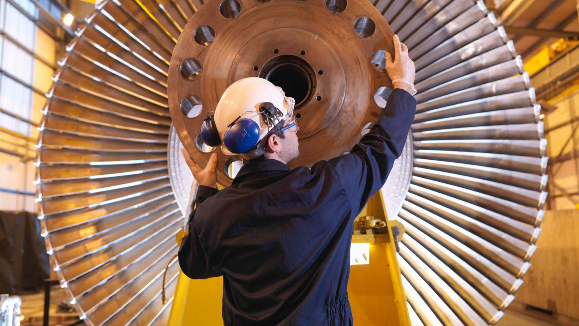 How Gulf Oil Producers Are Speeding the Green Transition