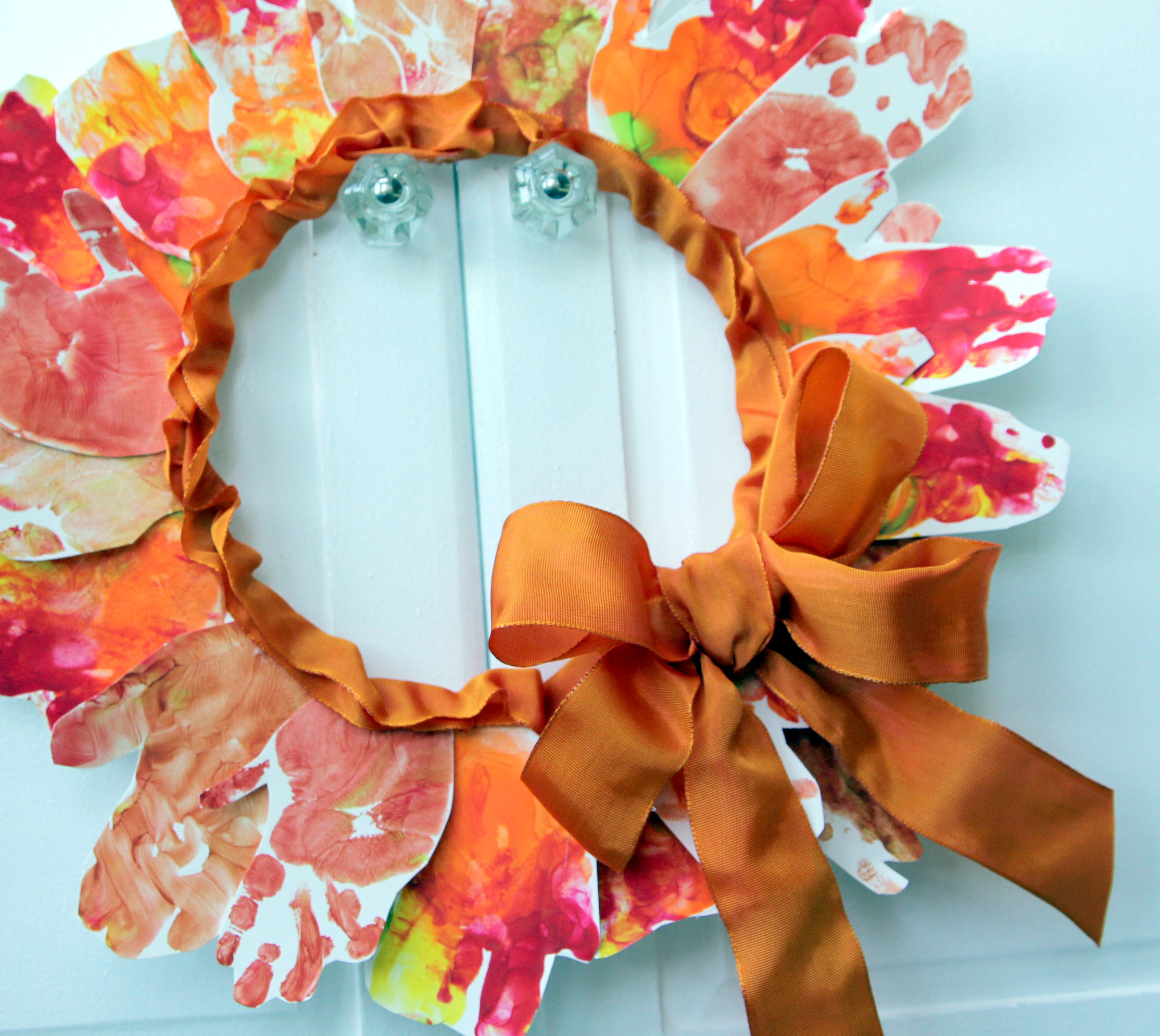Leaf Handprint Wreath | DIY for Beginners | KiwiCo