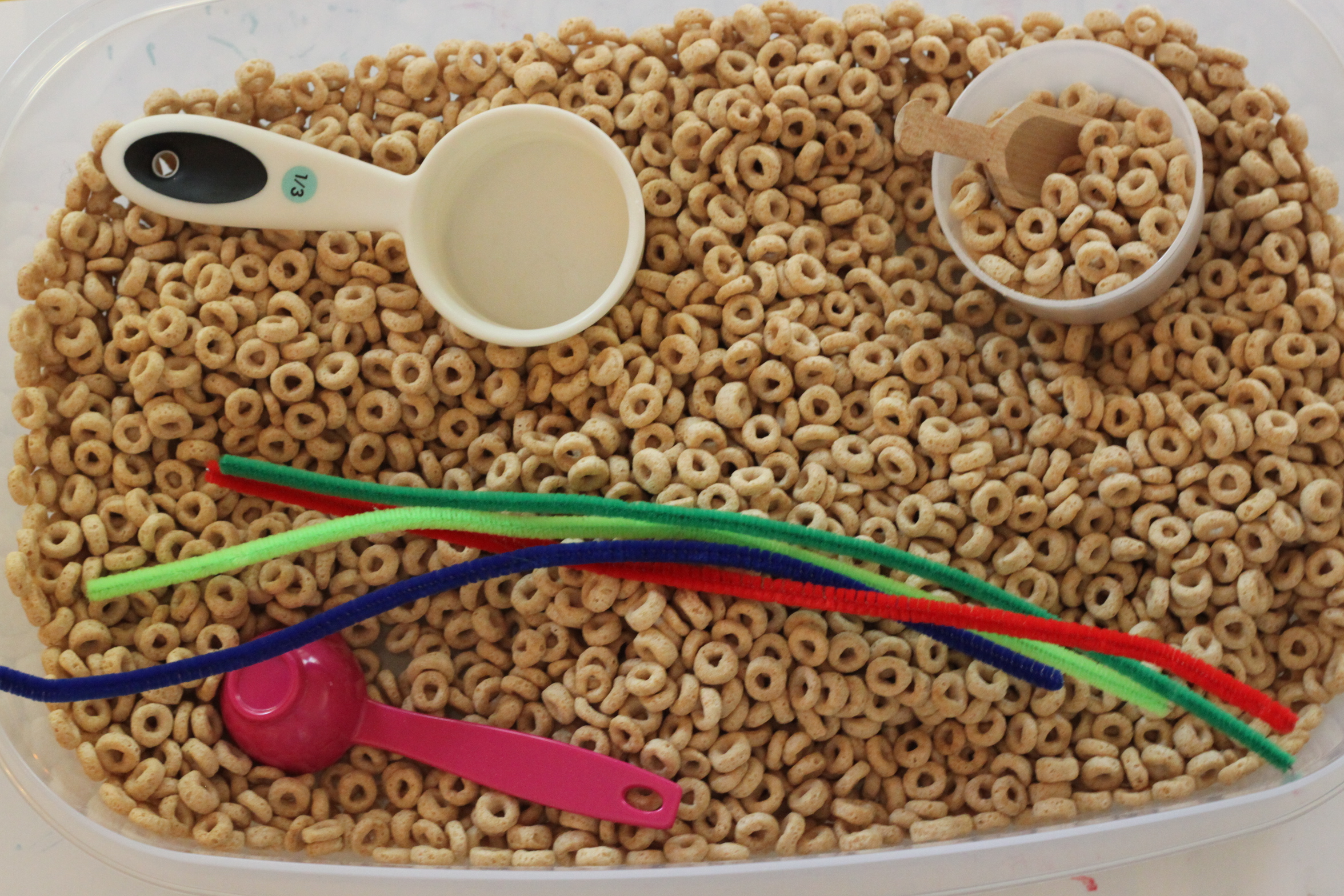 Cheerio Fun Box | DIY for Beginners | KiwiCo