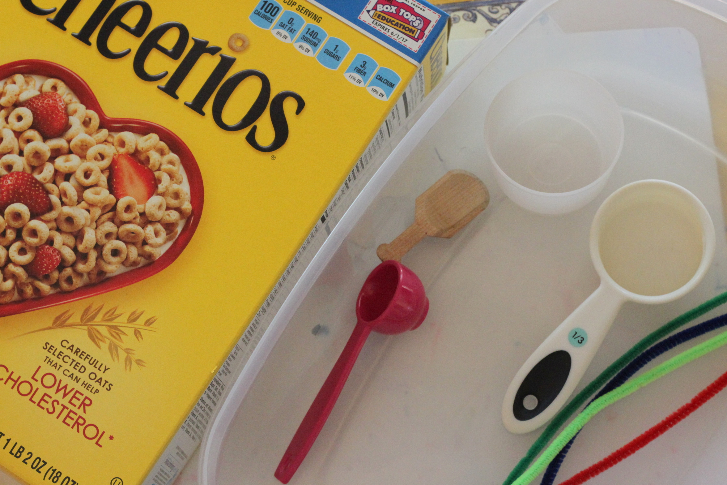 Cheerio Fun Box | DIY for Beginners | KiwiCo