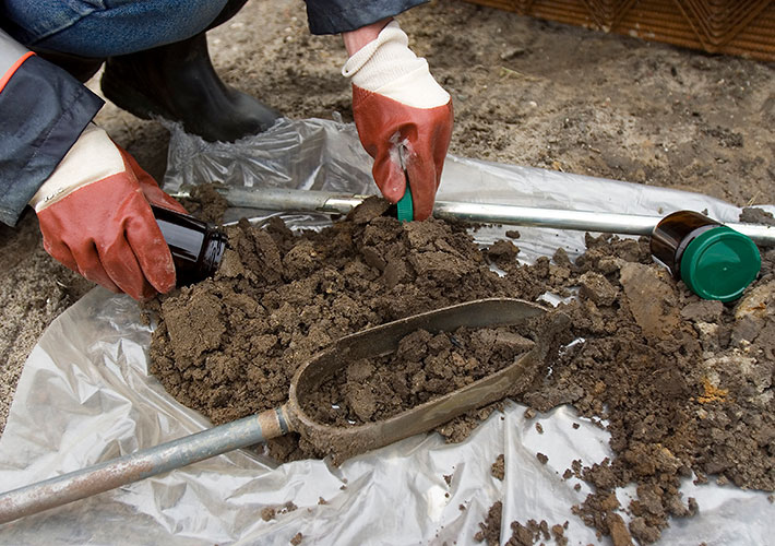 Soil Experts Developing Particle-Size Distribution (Gradation ...