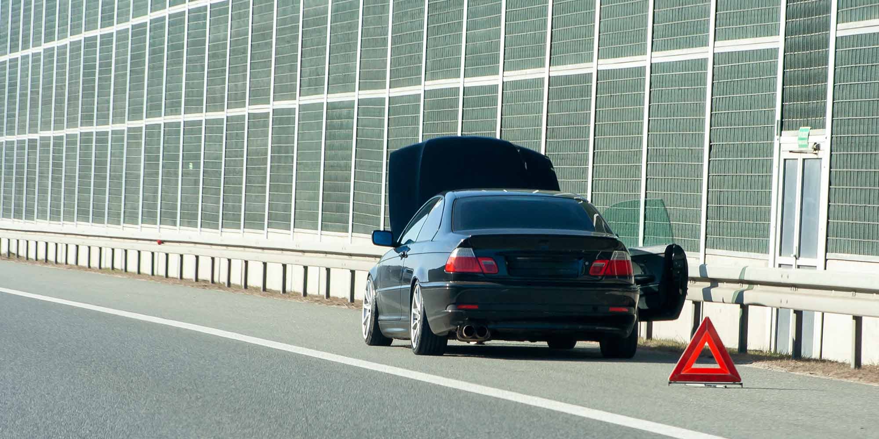 Car Breaks Down On the Highway | Progressive