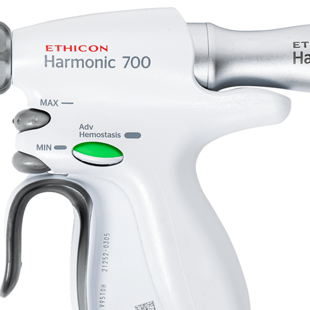 HARMONIC™ 700 Shears with Advanced Hemostasis | J&J MedTech US