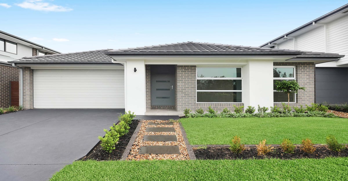 House for Sale in Catherine Field, 43 McClymont Drive | Edgewater Homes