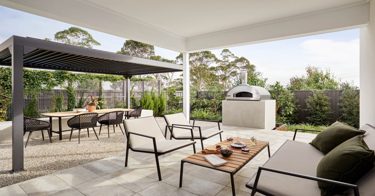 How to pick the perfect landscaping for your home | Henley Homes