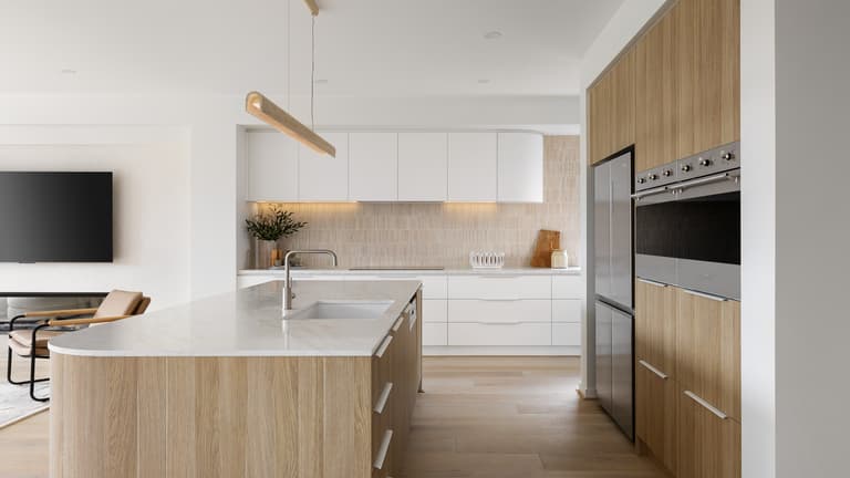 Statement splashback ideas for your home | Henley Homes