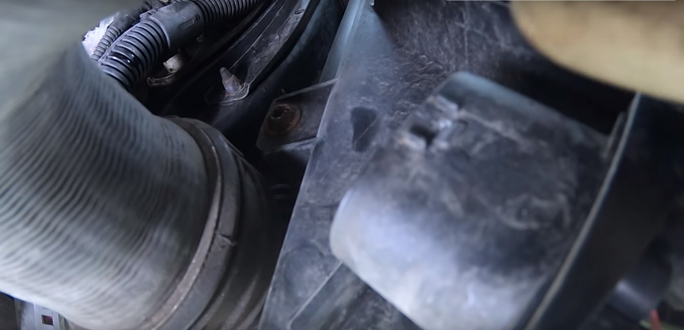 How To Replace Cooling Fans On An MK5 Volkswagen Golf GTI | FCP Euro