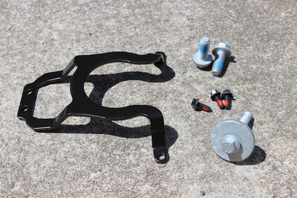 How to Install a Volvo Wheel Bearing Lock Brace (P1) | FCP Euro