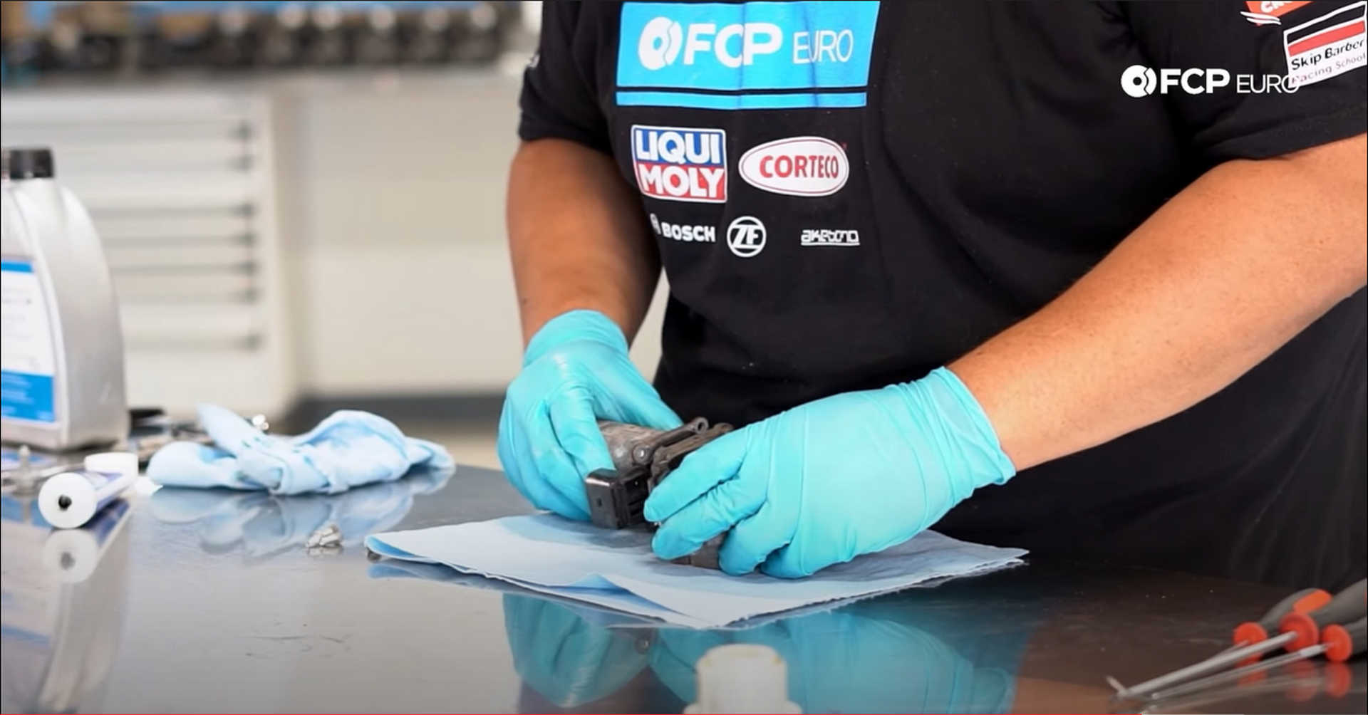 How To Repair A BMW Transfer Case Actuator (BMW X3, X5, & X6) | FCP Euro