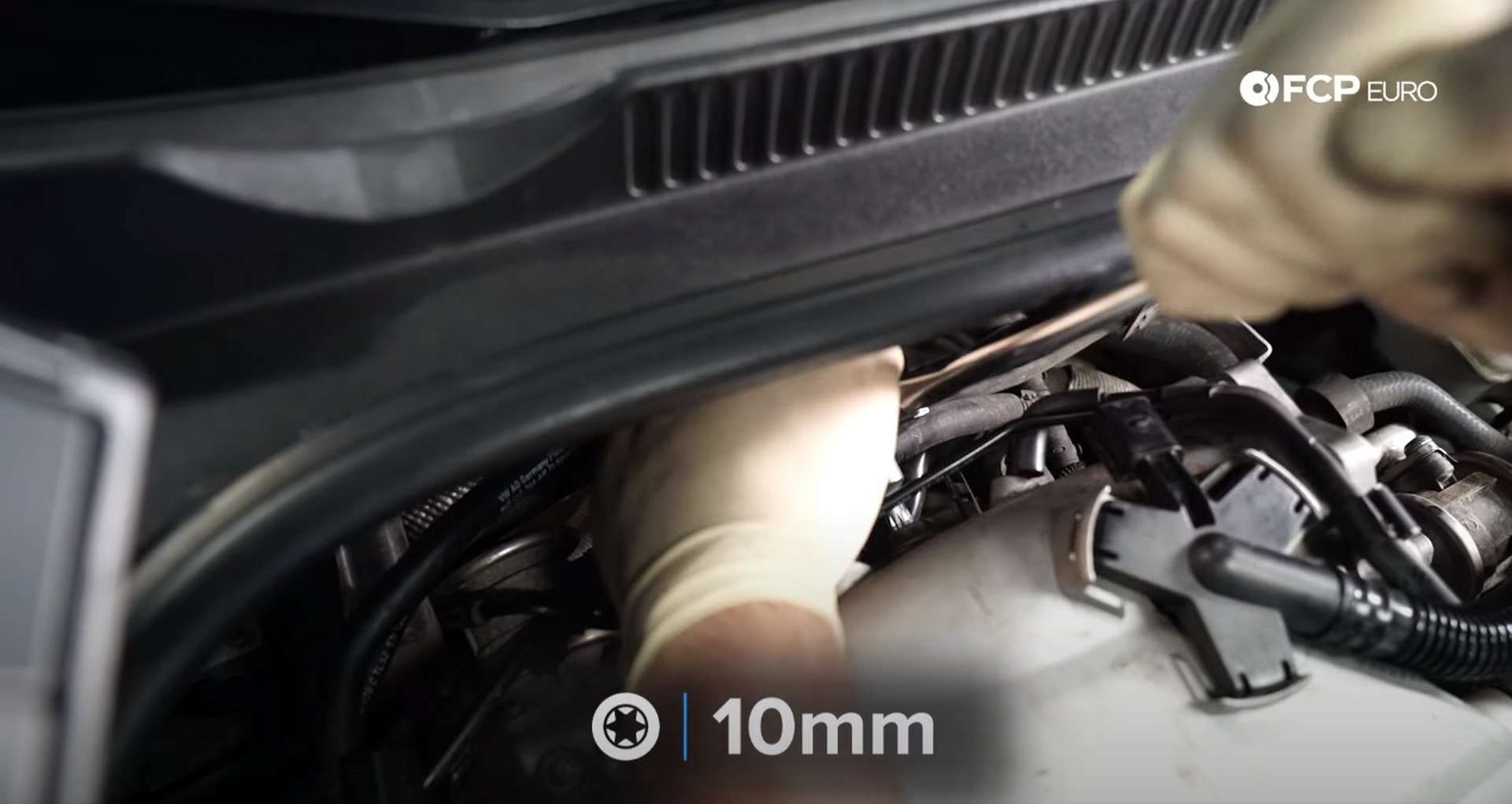 How To Replace A Volkswagen VR6 Valve Cover Gasket & PCV (Mk5 VW GTI ...