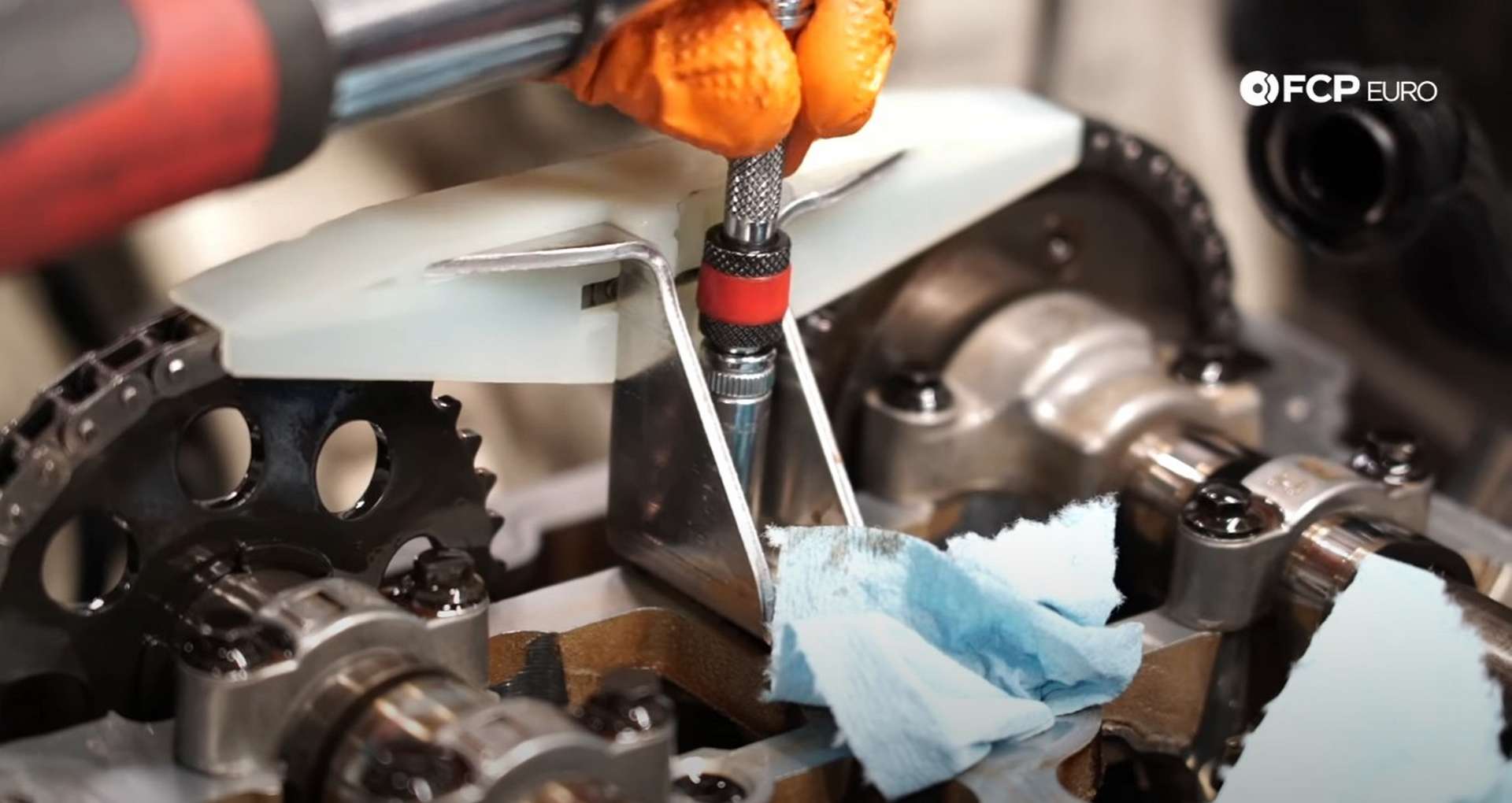 How To Replace An R56 MINI Timing Chain Assembly (N12 & N14 Engine ...