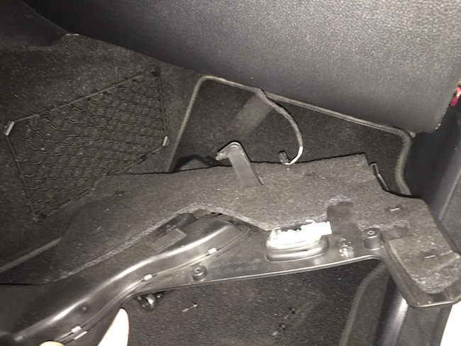 How to Hardwire a Radar Detector in a Mercedes-Benz C-Class (W204 ...