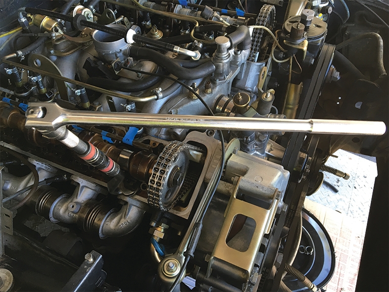 Mercedes 450SL Valve Adjustment | FCP Euro