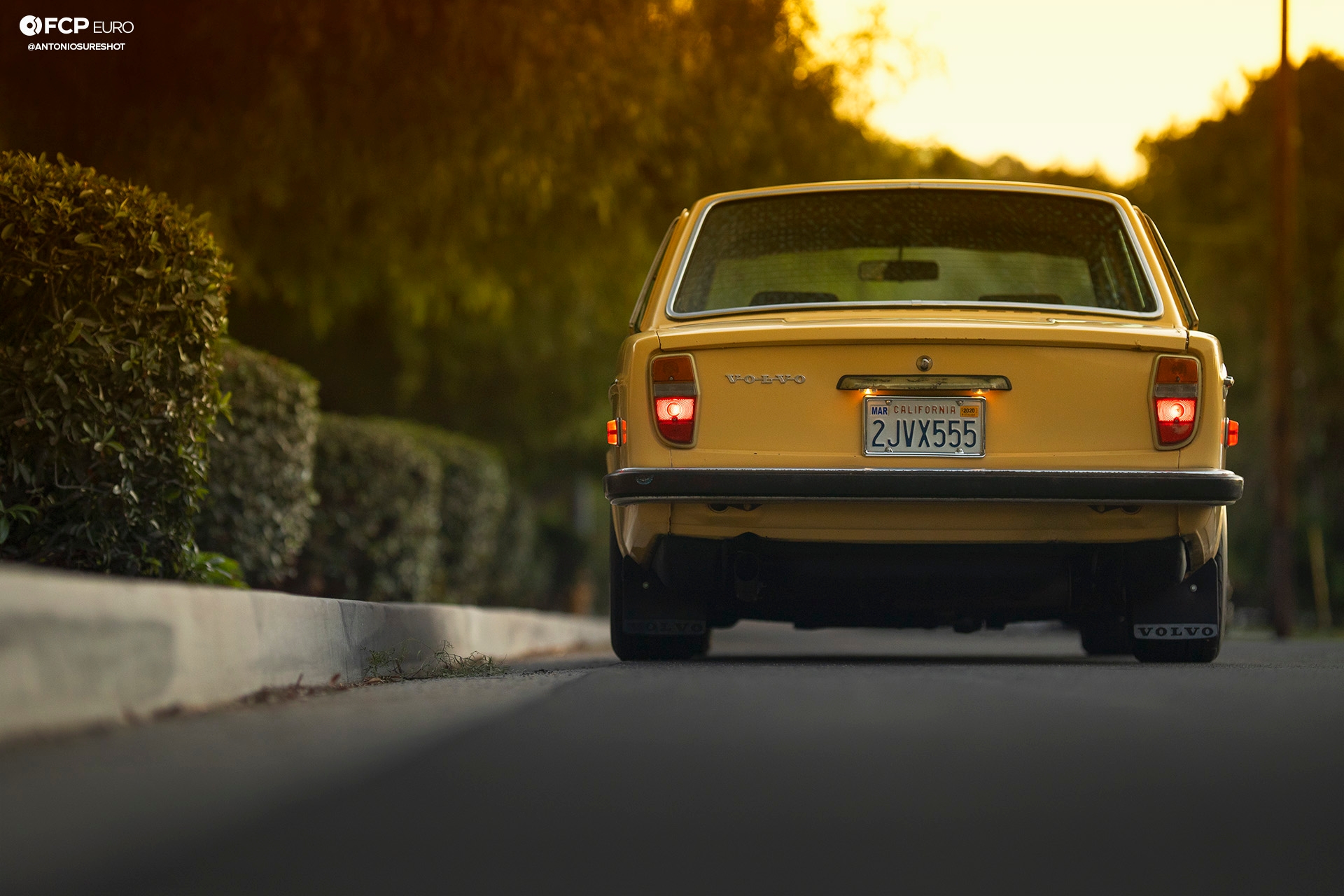 Mellow Yellow Fellow - 1972 Volvo 142S | FCP Euro