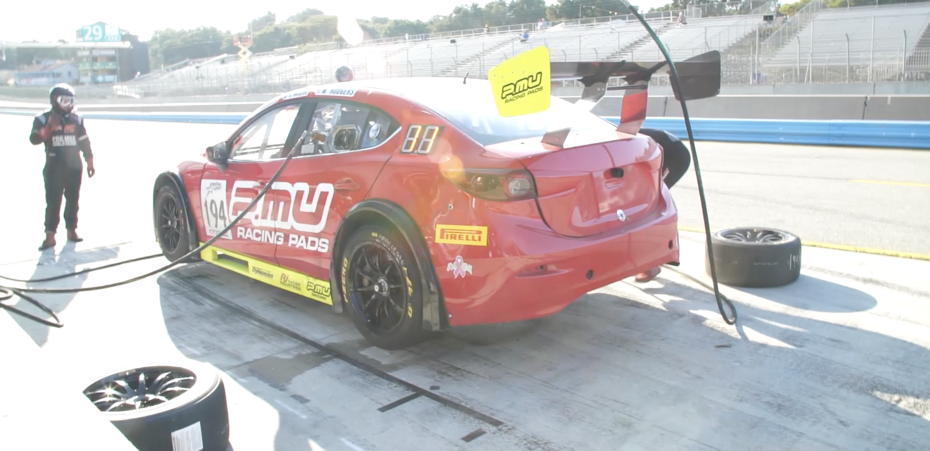 Here Is What A Pit Stop Looks Like For A Professional Endurance Racing ...