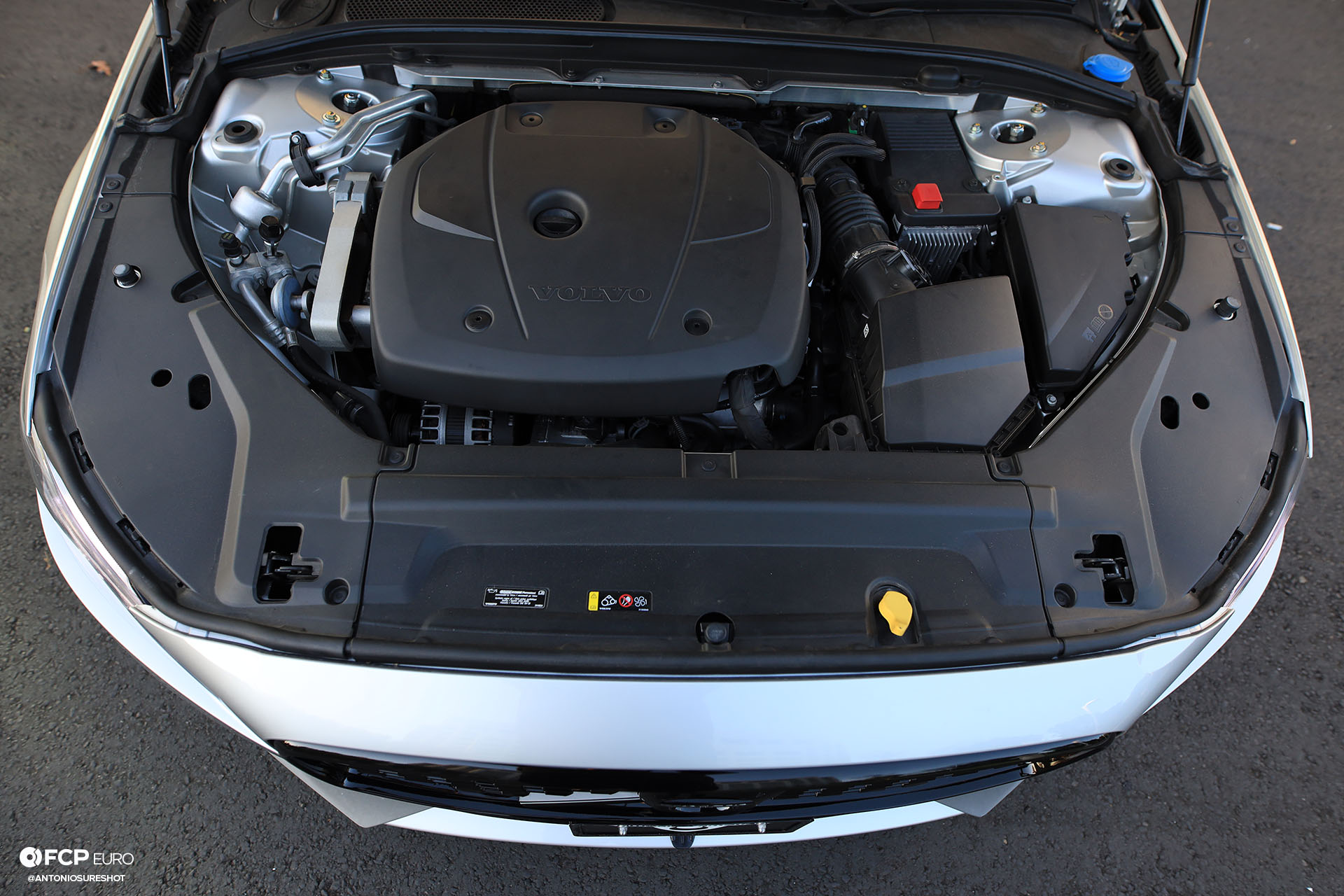 Swedish Style Wagon - Volvo V90 R-Design | FCP Euro