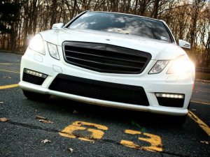 2010 Mercedes Benz E63 AMG Front Pad Replacement Tips (W212) | FCP Euro