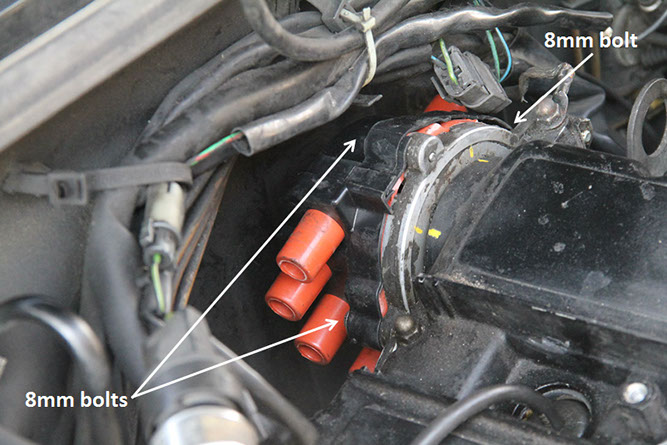 How to Replace a Volvo 940 Distributor Cap, Rotor and Seals | FCP Euro