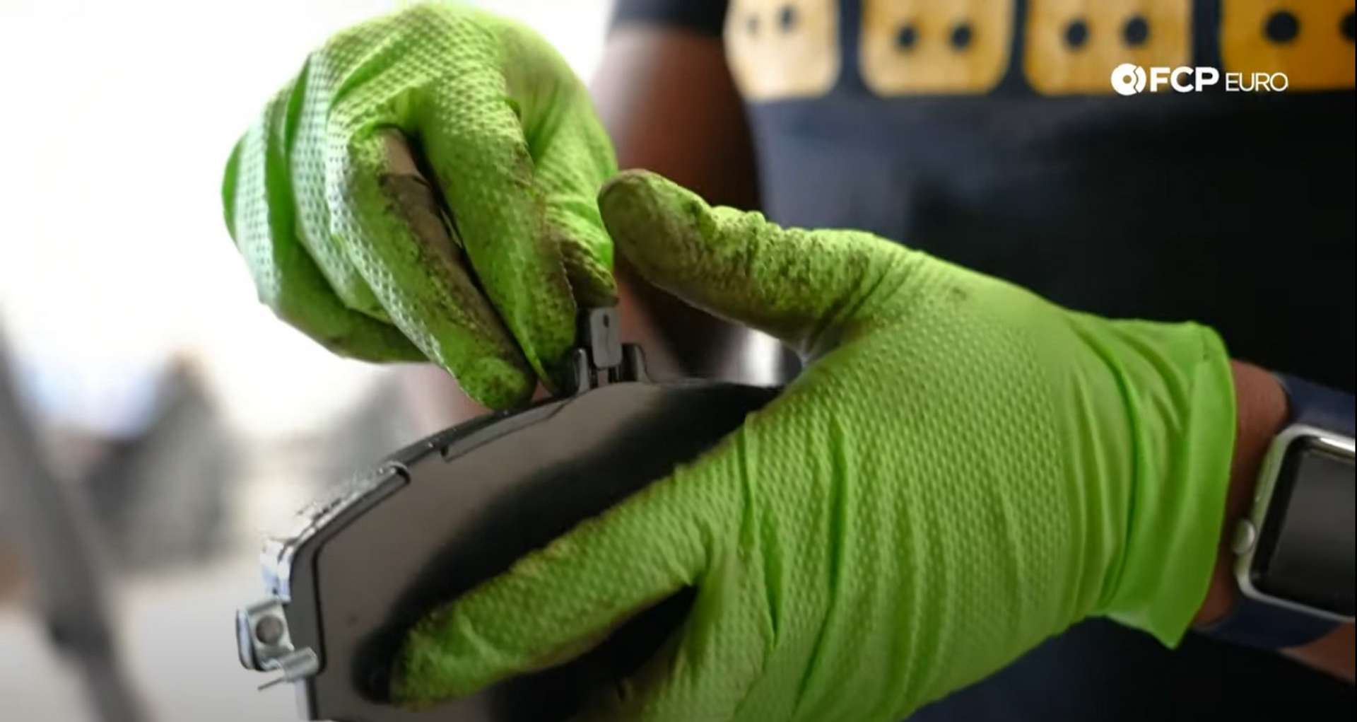 How To Replace Mercedes-Benz W205 Front Brake Pads & Rotors (C300 ...