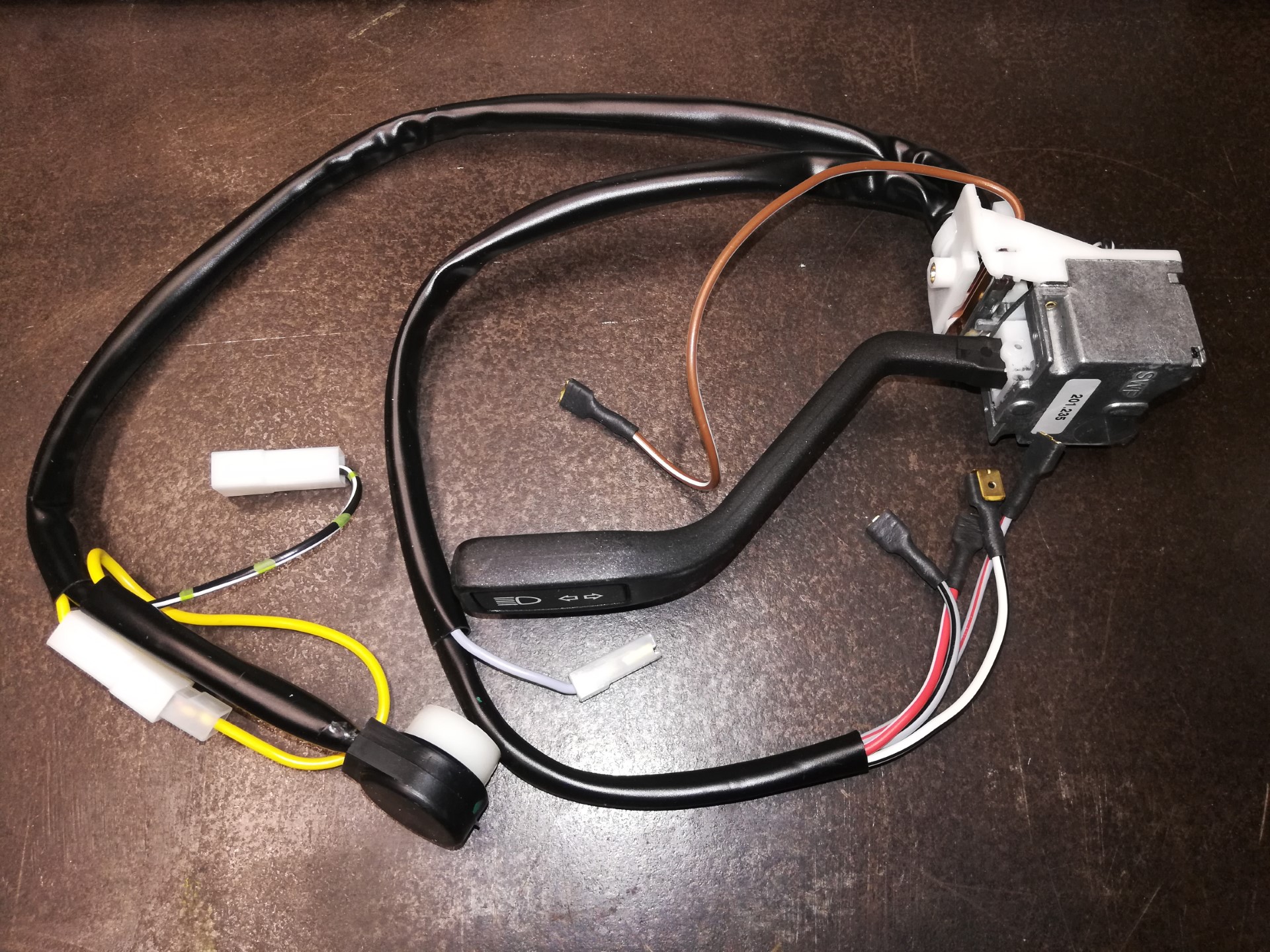 How To Replace The Turn Signal Switch On An Air-Cooled Porsche 911 ...