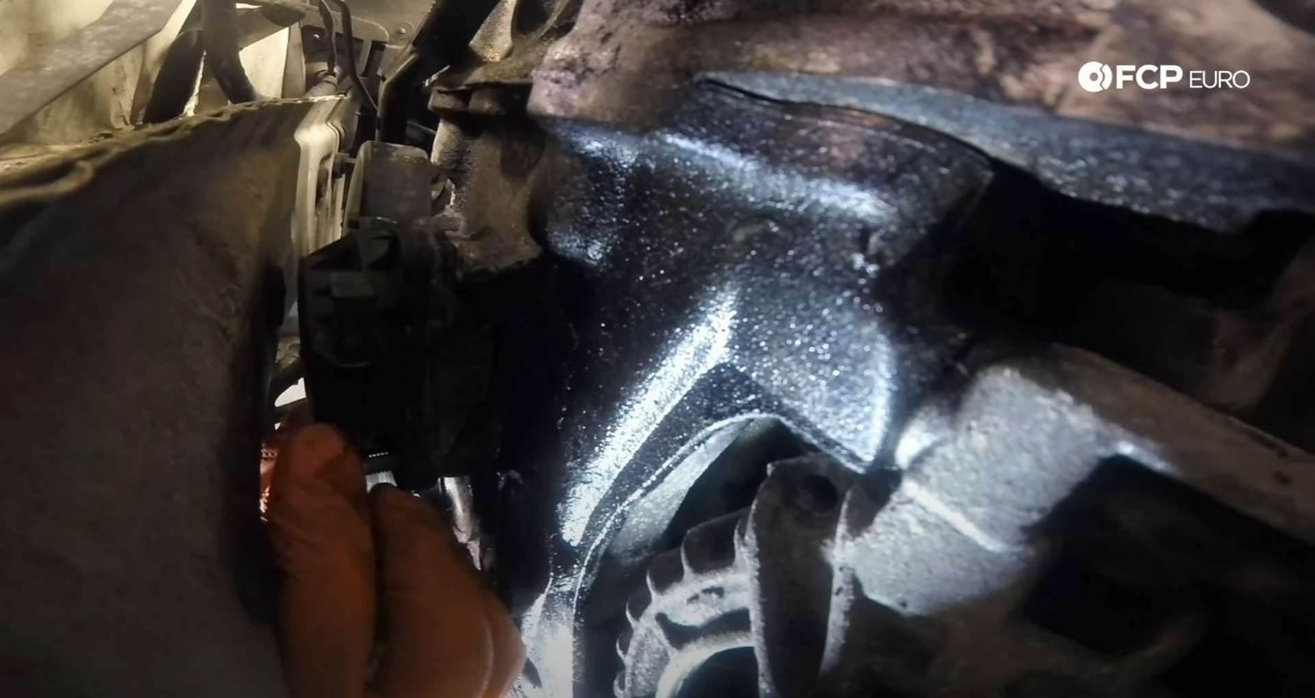 How To Replace An R56 MINI Timing Chain Assembly (N12 & N14 Engine ...