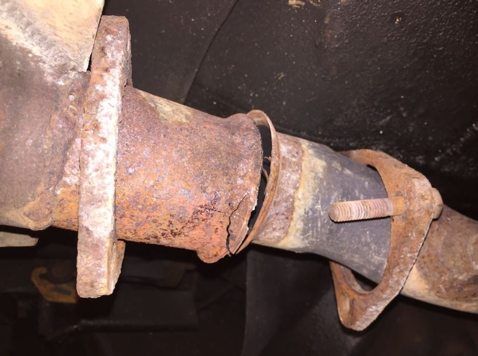 How To Quickly And Inexpensively Repair A Cracked Exhaust | FCP Euro