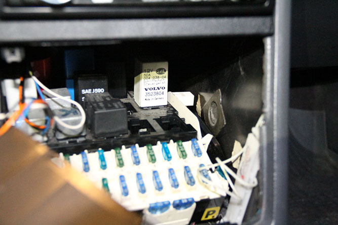 How to Repair a Volvo Relay | FCP Euro