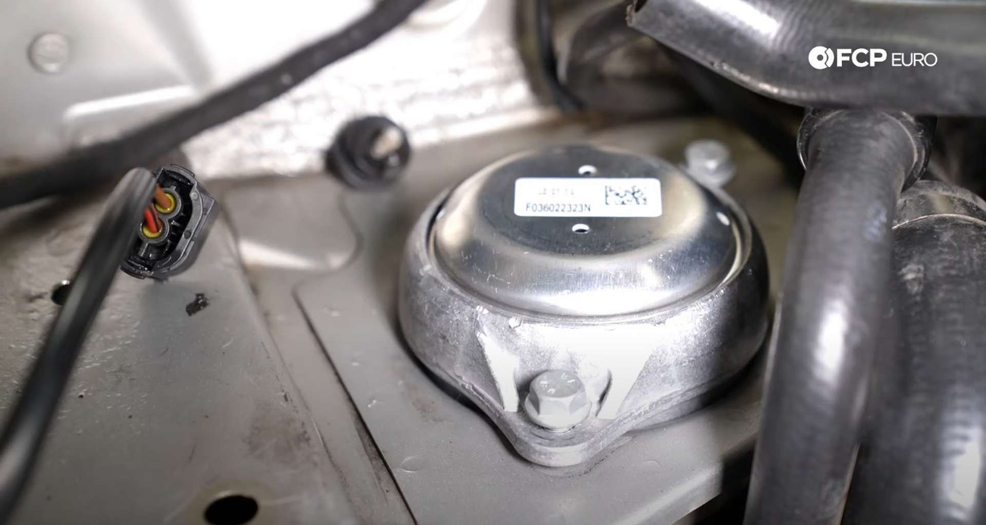 How To Replace Porsche 996 911 Engine Mounts (Carrera, Boxster ...