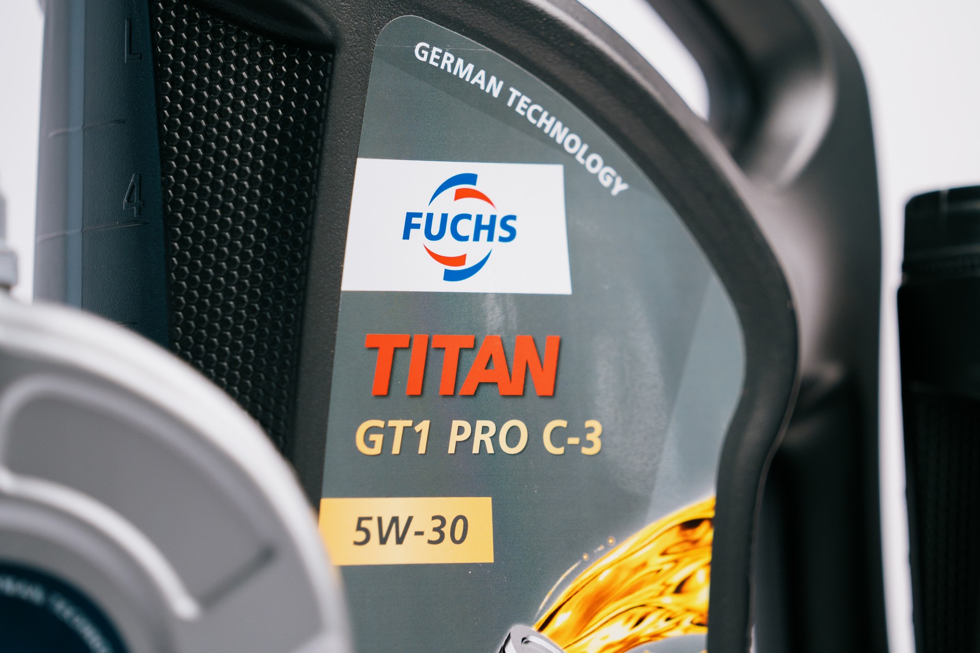 Consolidated Oil: Brands, Service Kits, and How To Choose | FCP Euro