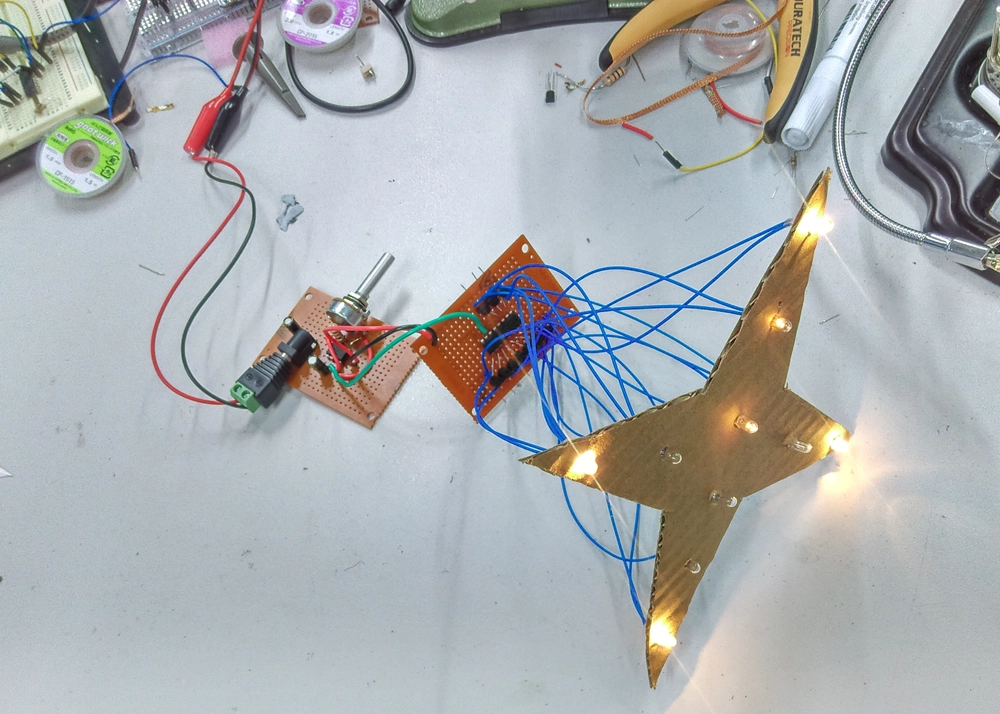 Strobing Christmas Star - Jaycar Australia | Jaycar Australia