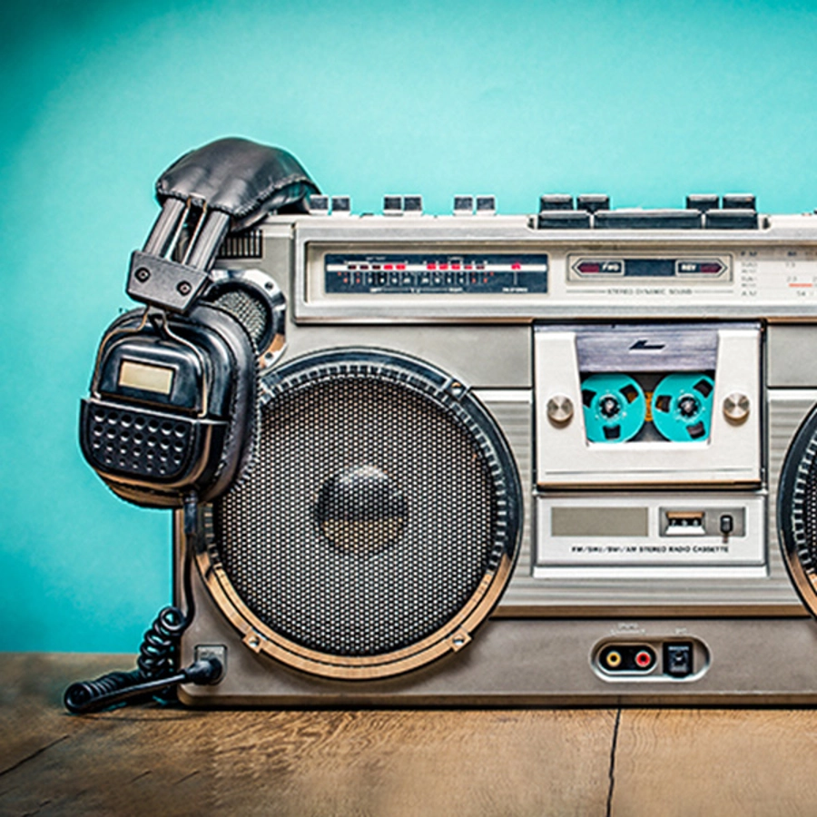 Digitech Portable AM/FM Transistor Radio | Jaycar Australia