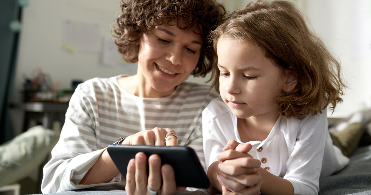 Das erste eigene Handy für Ihr Kind – Tipps für Eltern