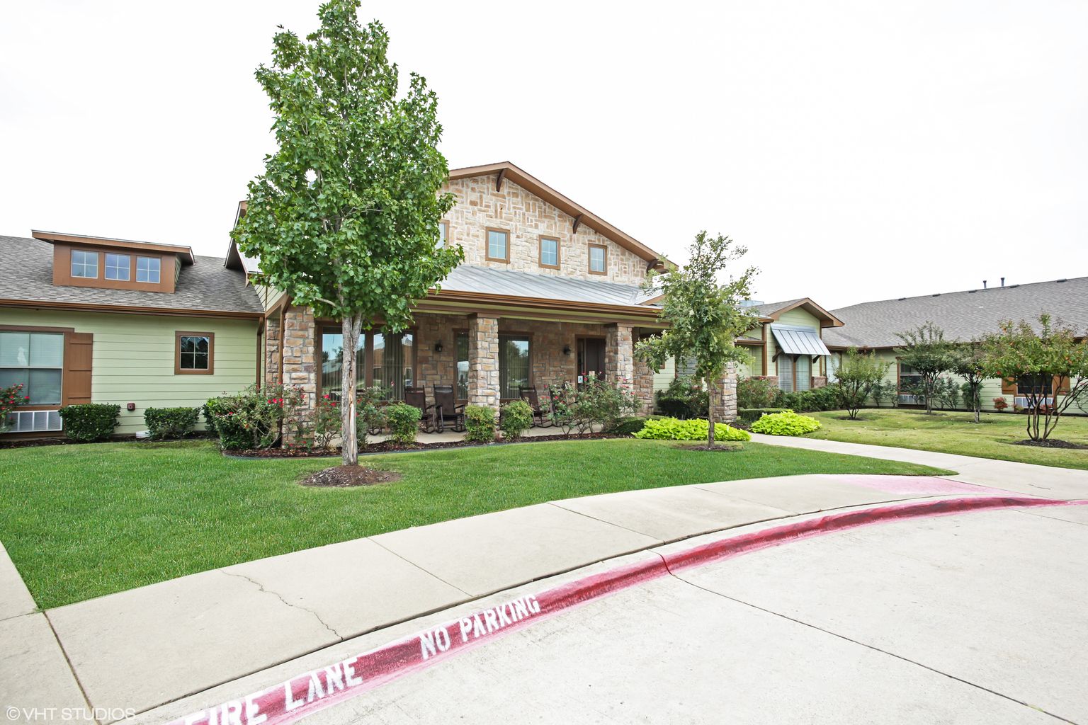 Spring Lake | Assisted Living & Memory Care (Paris, TX)