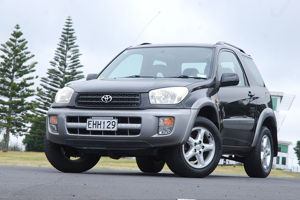 Toyota RAV4 2000-2005 used car review | Trade Me Motors