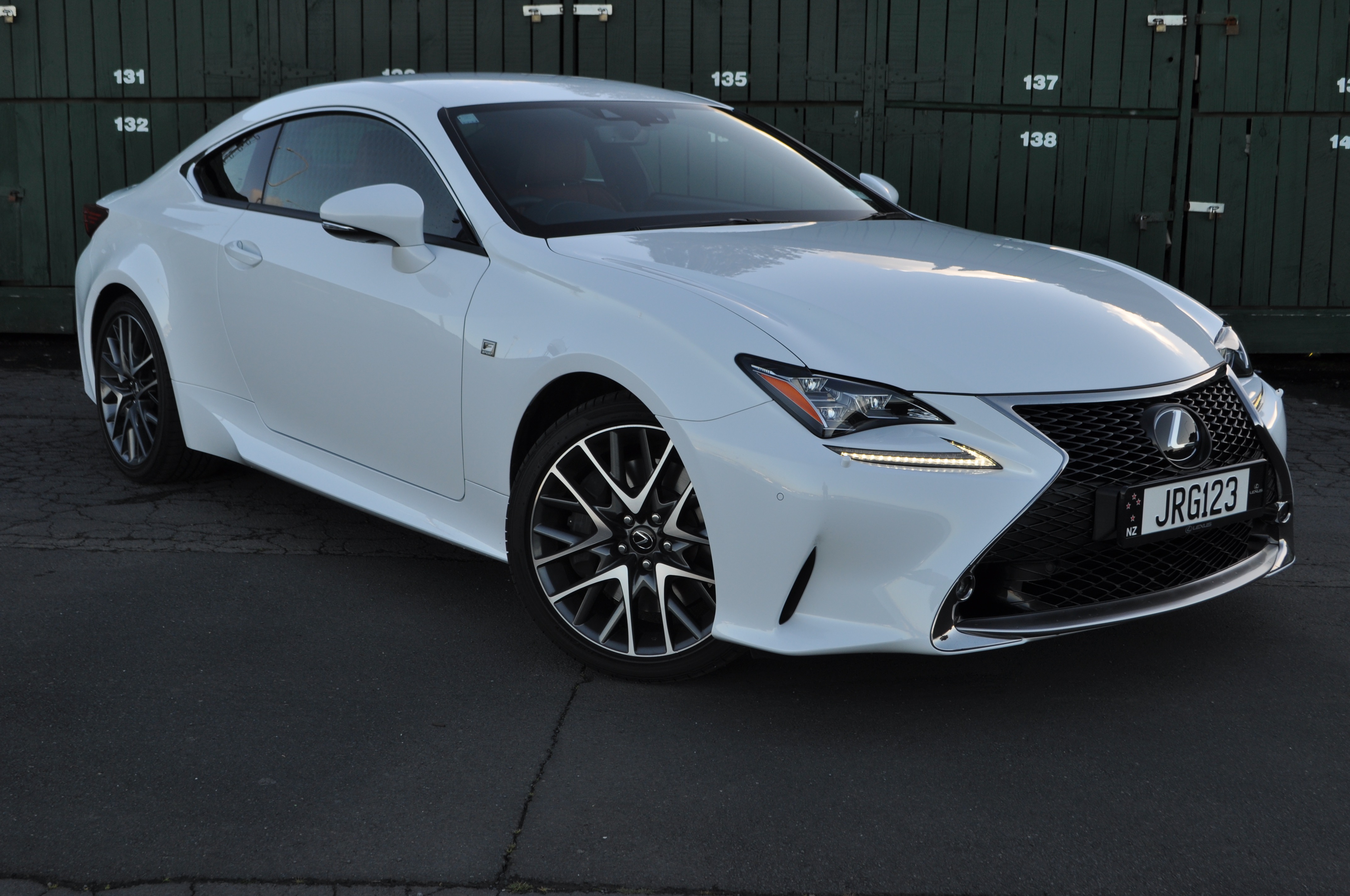 Lexus RC200t F-Sport 2016 new car review | Trade Me Motors