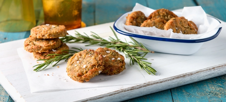 Cheesy Bix-cuits - Weet-Bix