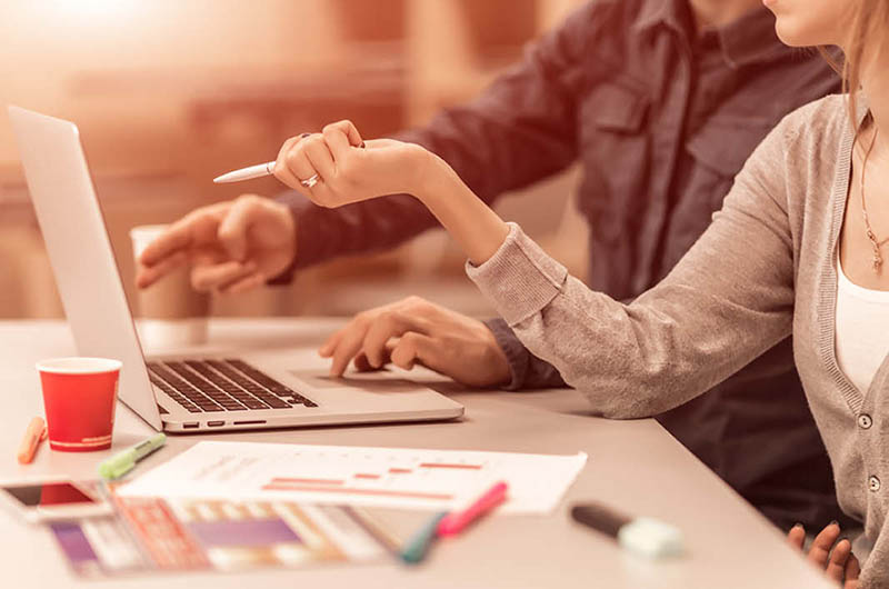 HR Analytics and Gaining Insight with Reports & Analytics