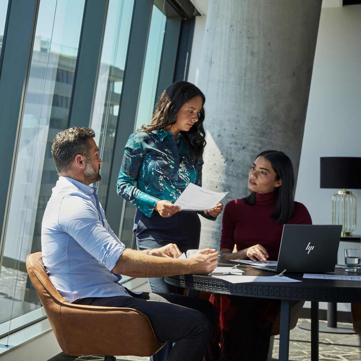 [Report] Empower the Do-Everything, From-Anywhere Workforce | Softchoice