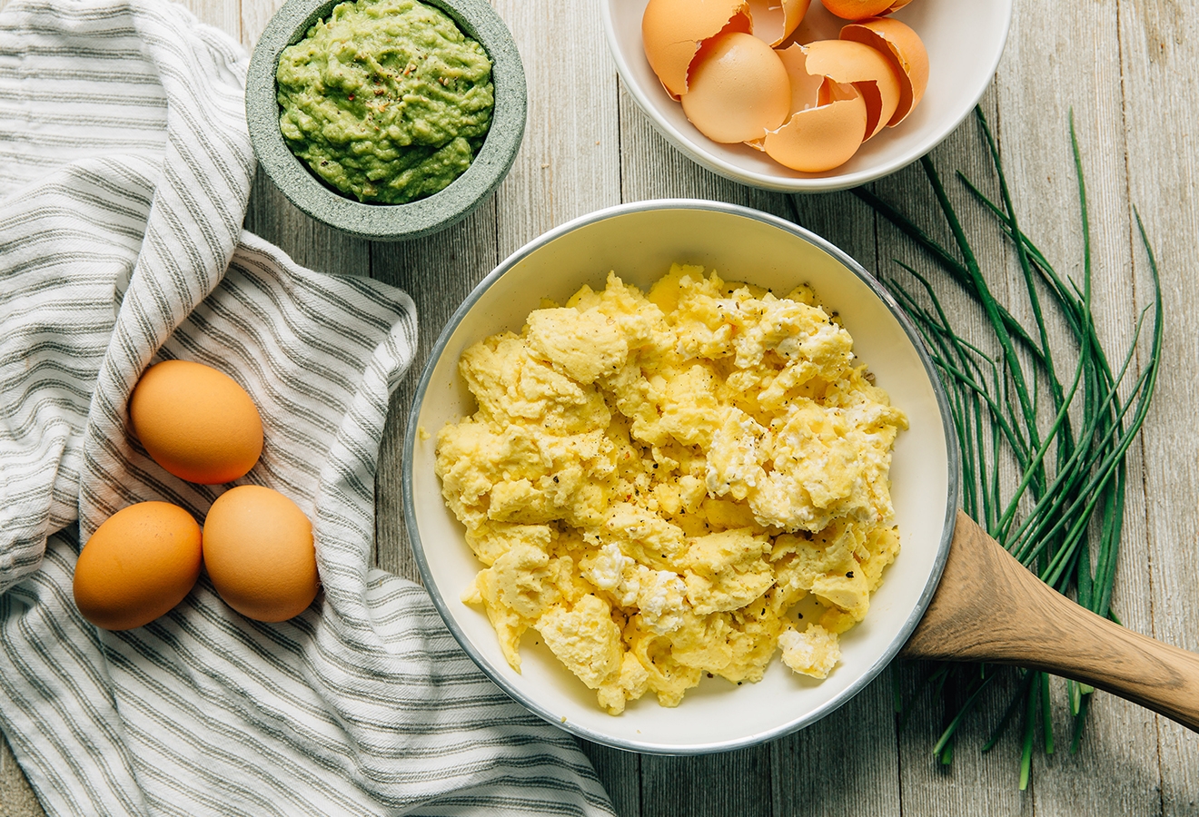 iFIT | Keto Scrambled Eggs