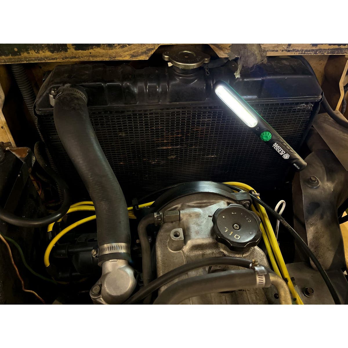 600 LUMEN RECHARGEABLE POCKET FLOODLIGHT - GREEN MPLFLG2 | Matco Tools