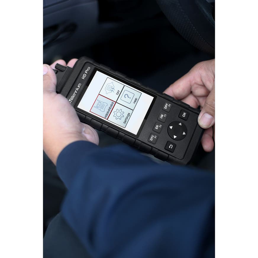 MILLENNIUM HEAVY-DUTY PRO CODE READER MDM90HD | Matco Tools