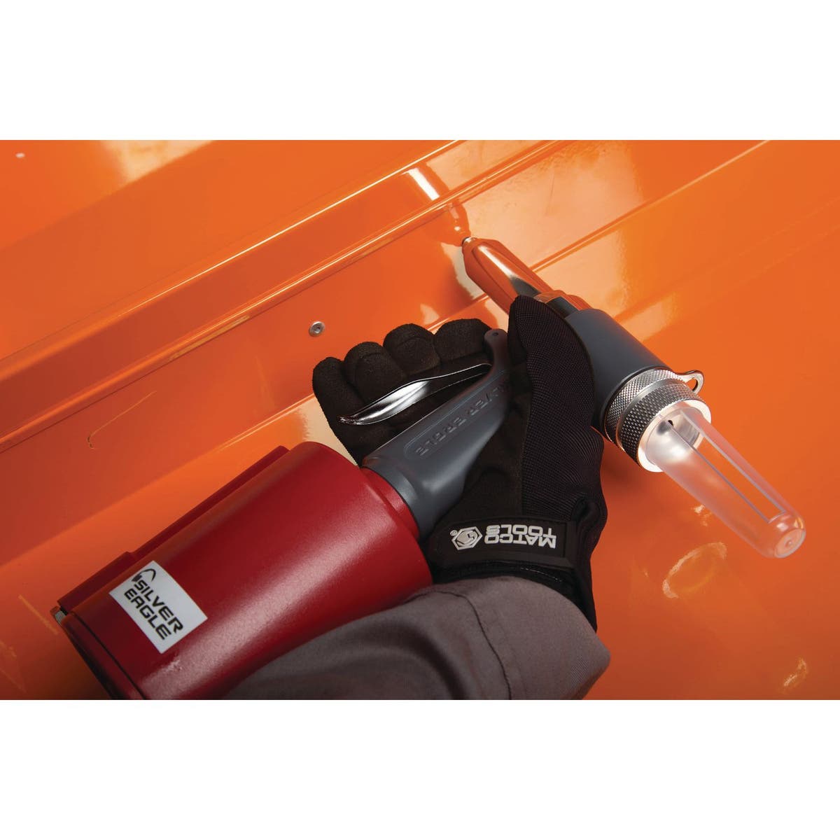 1/4" HEAVY-DUTY PNEUMATIC SILVER EAGLE® RIVETER SE214 | Matco Tools