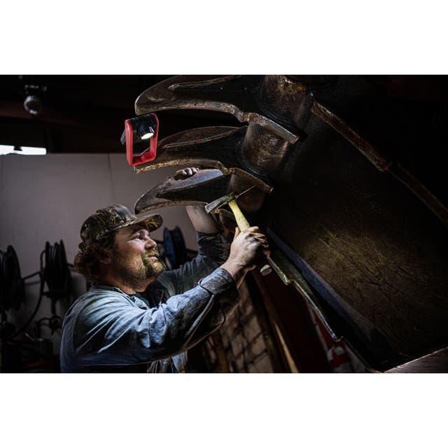 PM200 BATTERY POWERED WORK LIGHT MTPM200 | Matco Tools