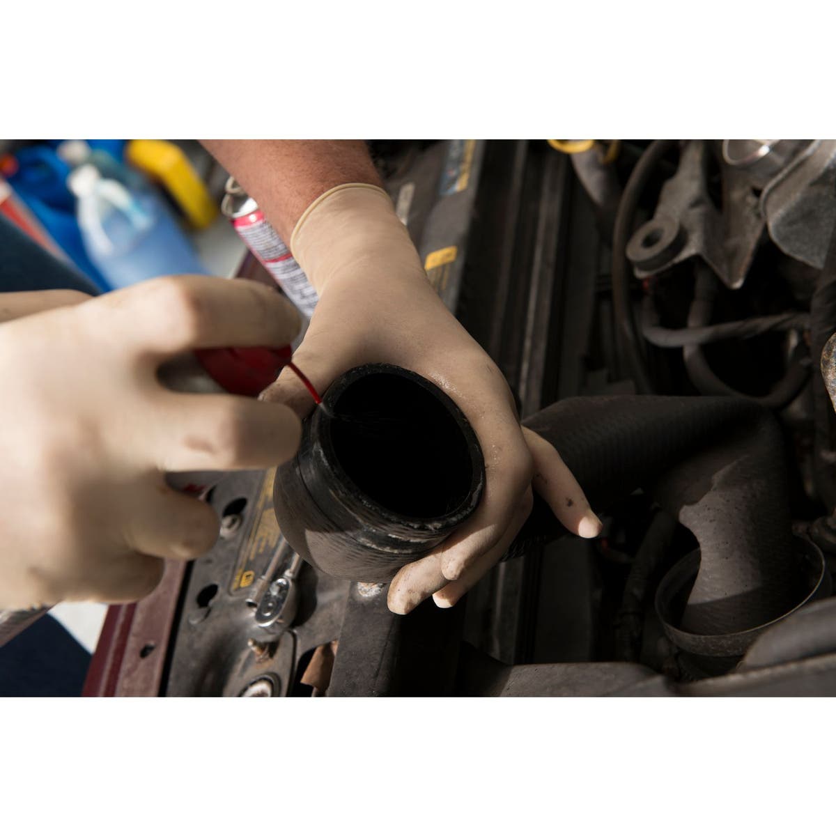 DIAMOND GRIP LATEX GLOVES - LARGE MF300MLC | Matco Tools