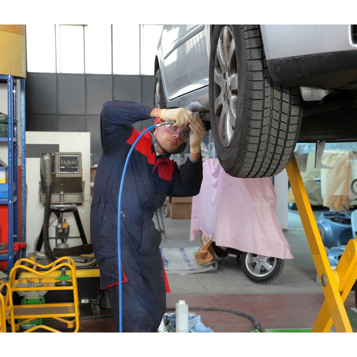 DIAMOND GRIP LATEX GLOVES - LARGE MF300MLC | Matco Tools