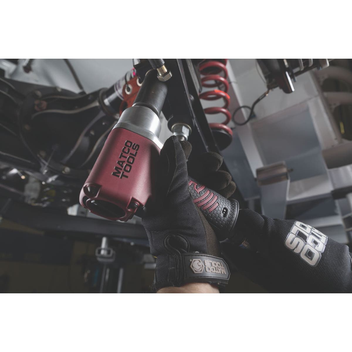 3/8" DRIVE PNEUMATIC IMPACT WRENCH - BURGUNDY MT2220 | Matco Tools