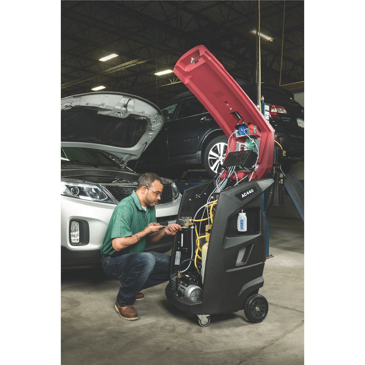 R-1234YF TOUCHSCREEN AUTOMATIC RECOVERY MACHINE AC440 | Matco Tools