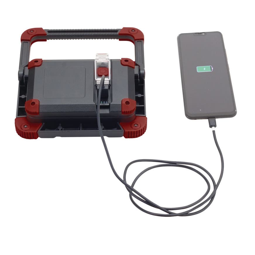 2,000 LUMENS HEAVY-DUTY RECHARGEABLE FLOOD LIGHT MWLFL2000 | Matco Tools