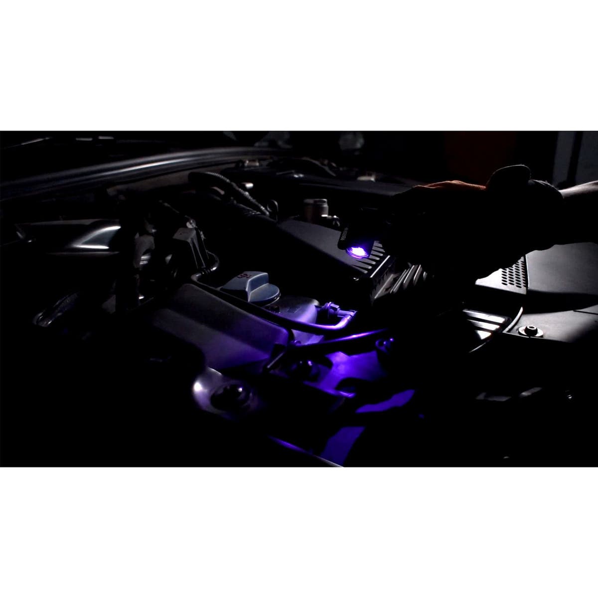 10W LED RECHARGEABLE FLASHLIGHT WITH UV AND LASER MRH300A | Matco Tools