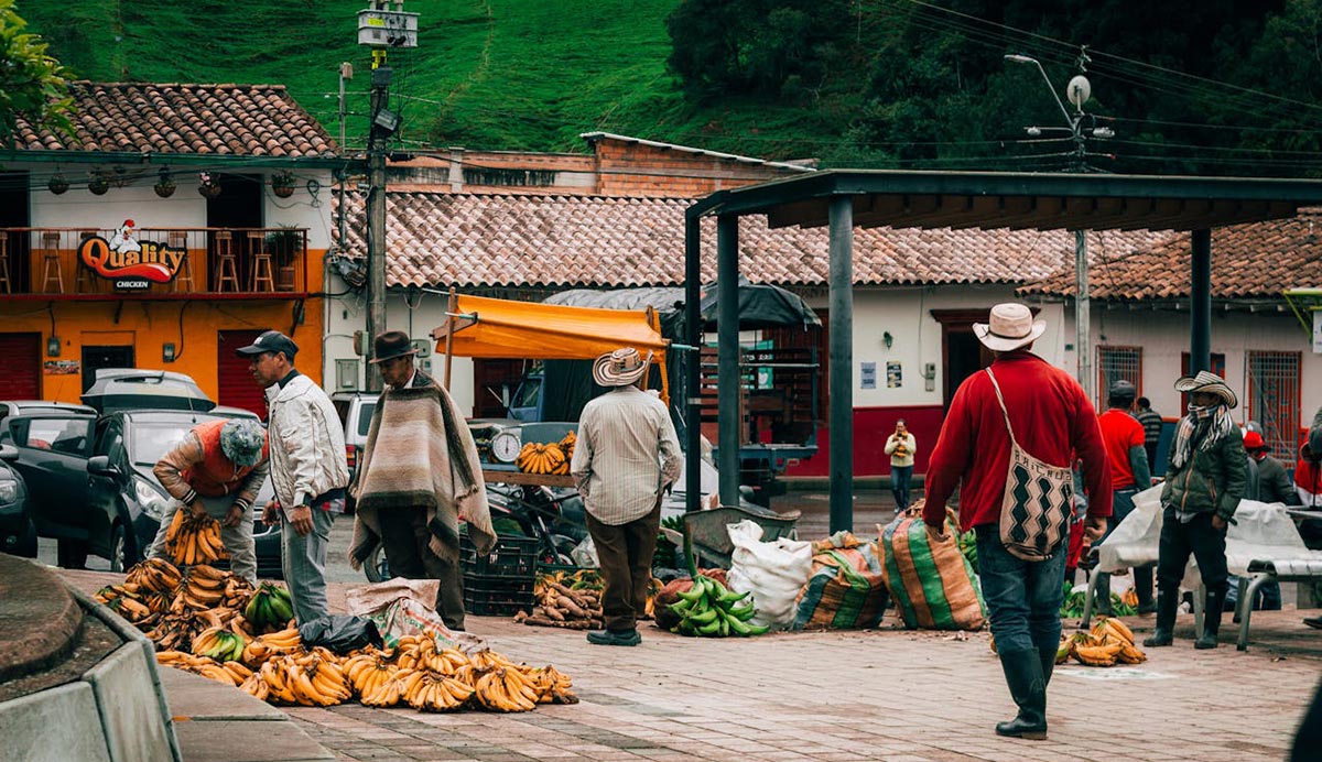 Colombian culture: A guide to traditions, history, customs & more